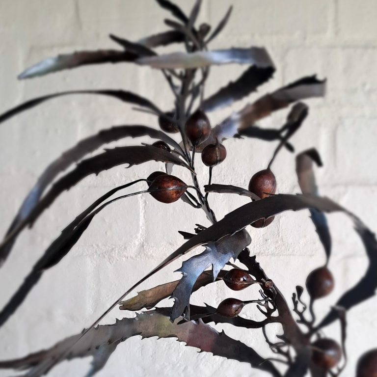 Riaan Coetzee Sculpture - Riaan Coetzee - Scent of the mountain